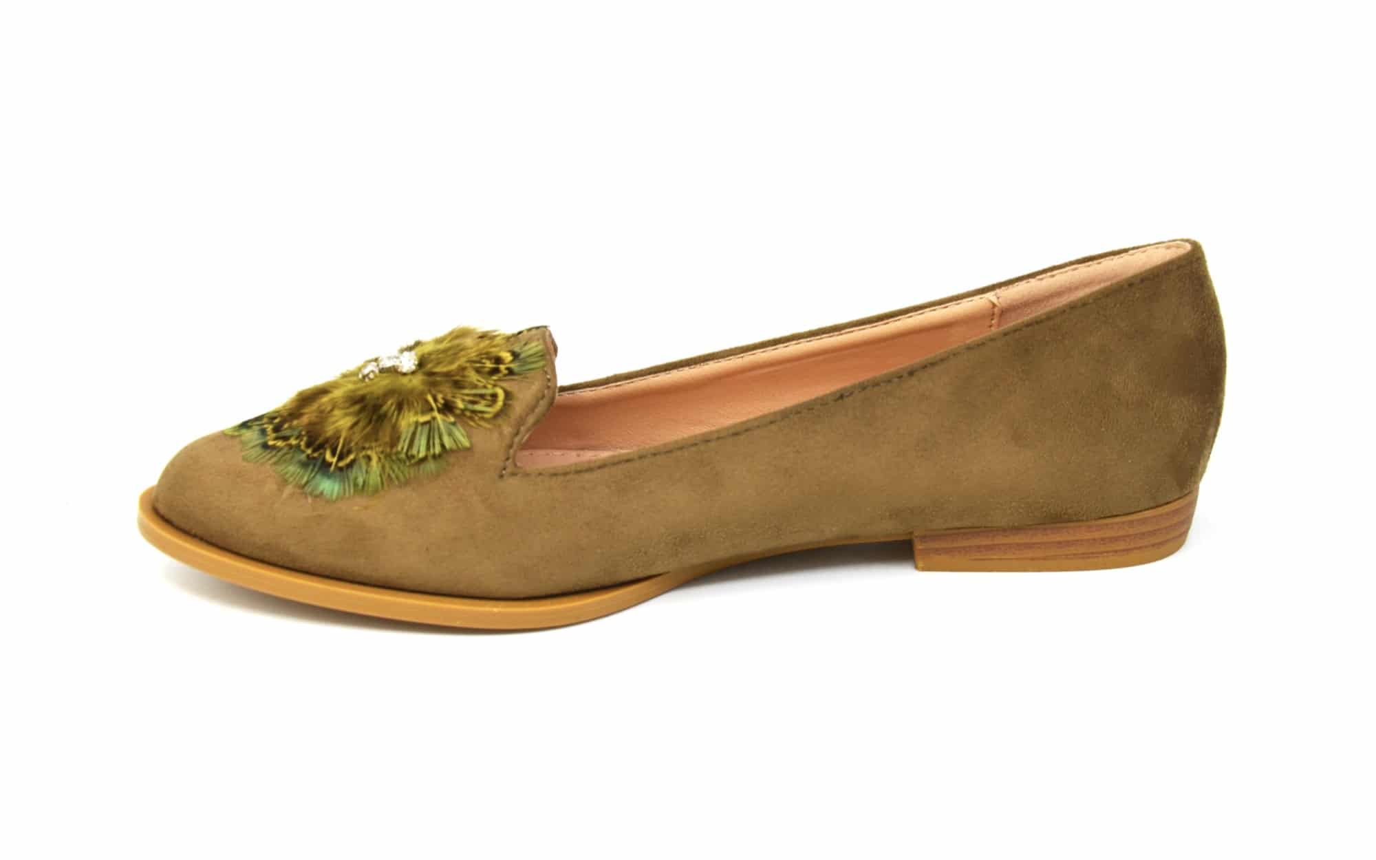 SHP107 * Mocassins Slippers Effet Daim Kaki avec Multi Plumes Paon ...